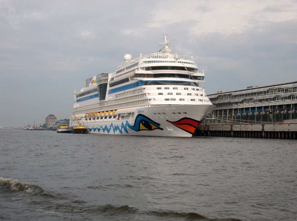 AIDA Cruises, Rostock Fotos (13) - Schiffbilder.de