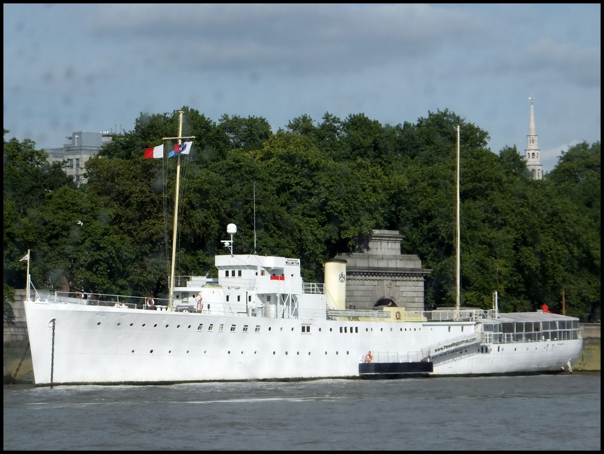 Kriegsschiffe Fotos - Schiffbilder.de
